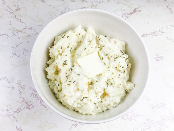 Keto Cauliflower Mashed Potatoes (Buttery and Satisfying) - Aileen Cooks
